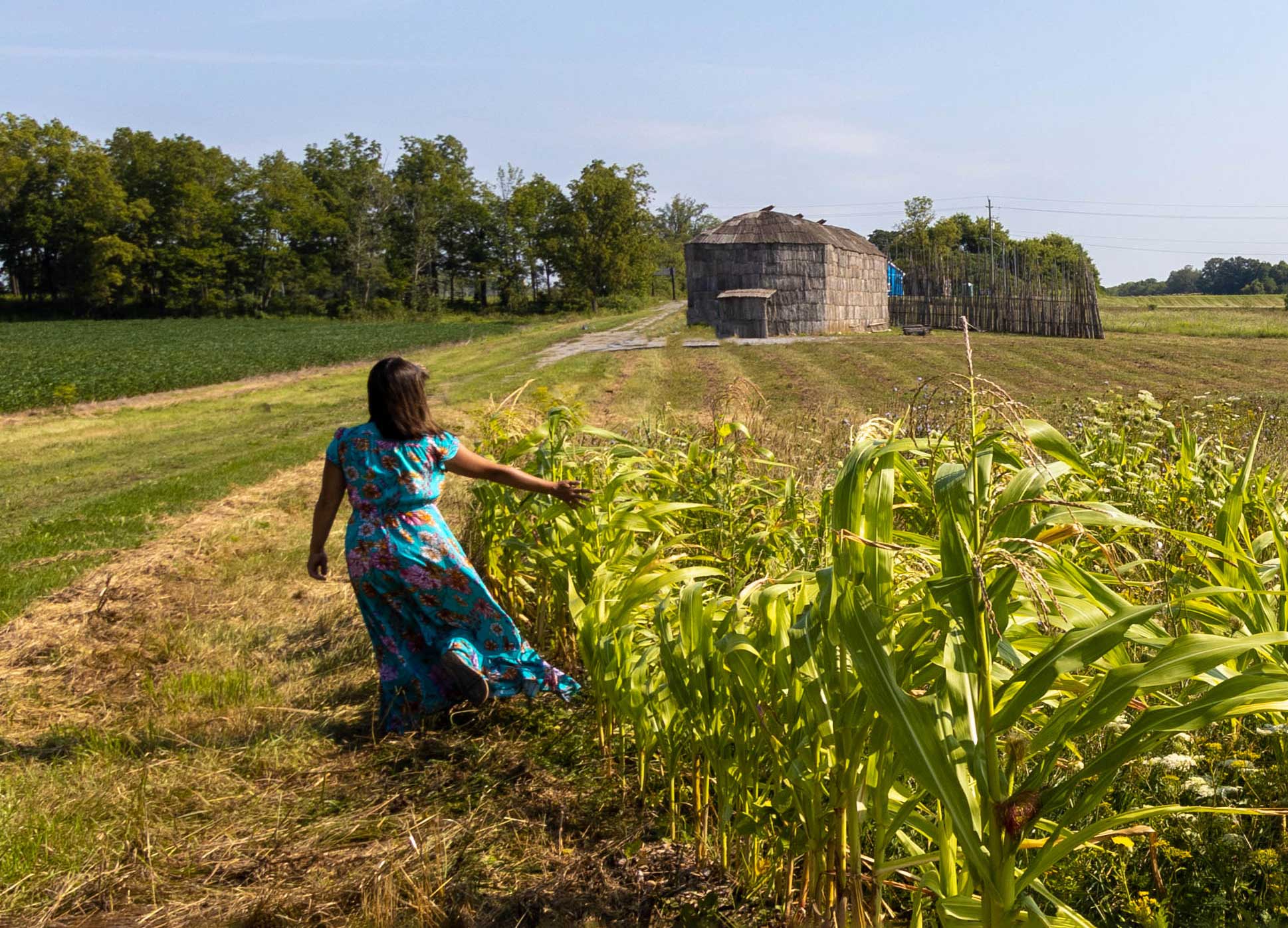 This Gorgeous Six Nations Longhouse Is Just An Hour From Toronto ...